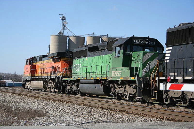 BNSF 7837